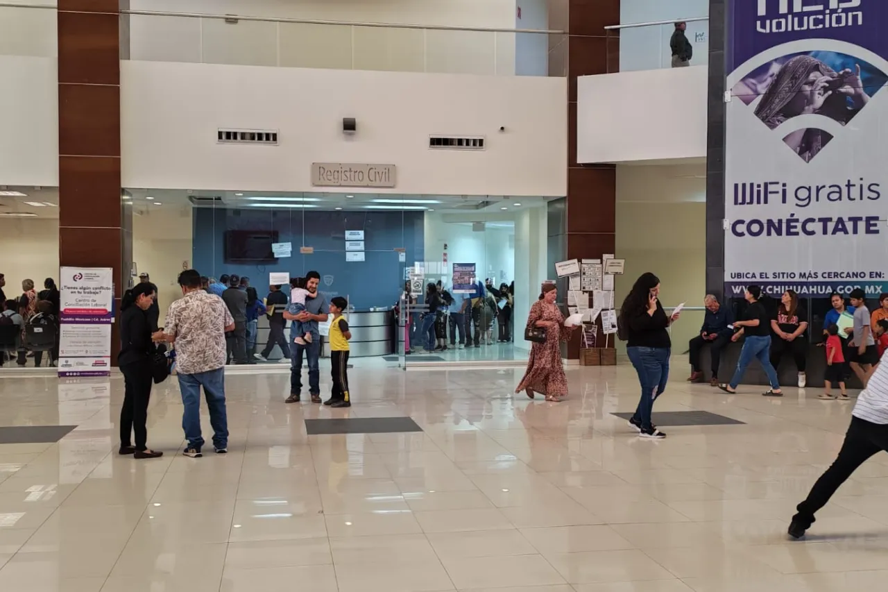 Aclaran que registro de líneas telefónicas es distinto a la CURP biométrica