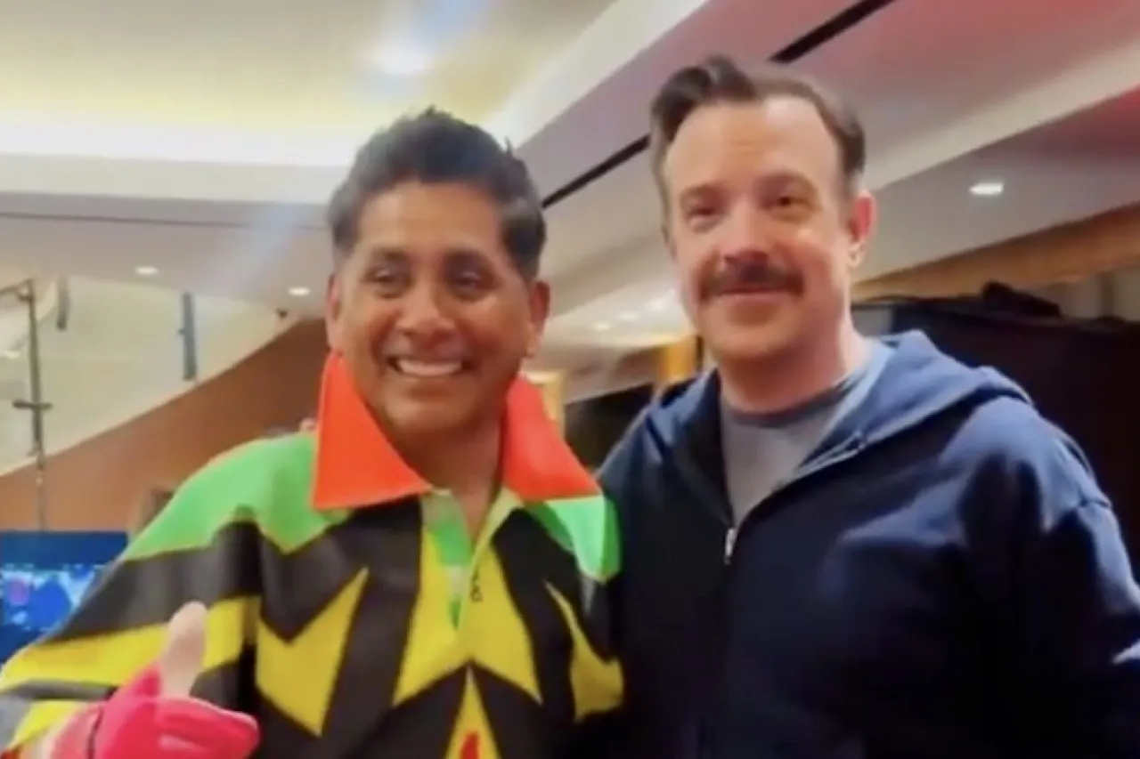 Sorprende Jorge Campos con Ted Lasso